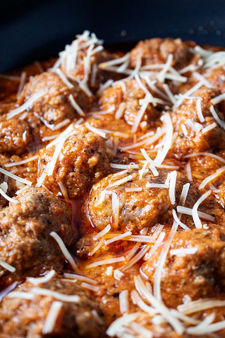 You Need This Easy Meatballs Recipe In Your Life - Filling and Fabulous