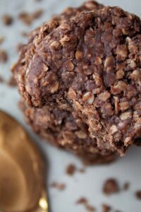 No Bake Cookies (Easy and Delicious!) - Filling and Fabulous
