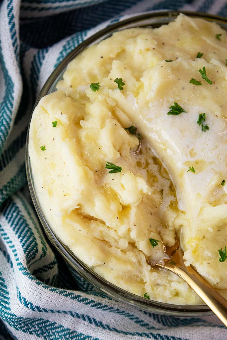 Super Buttery Mashed Potatoes - Filling and Fabulous